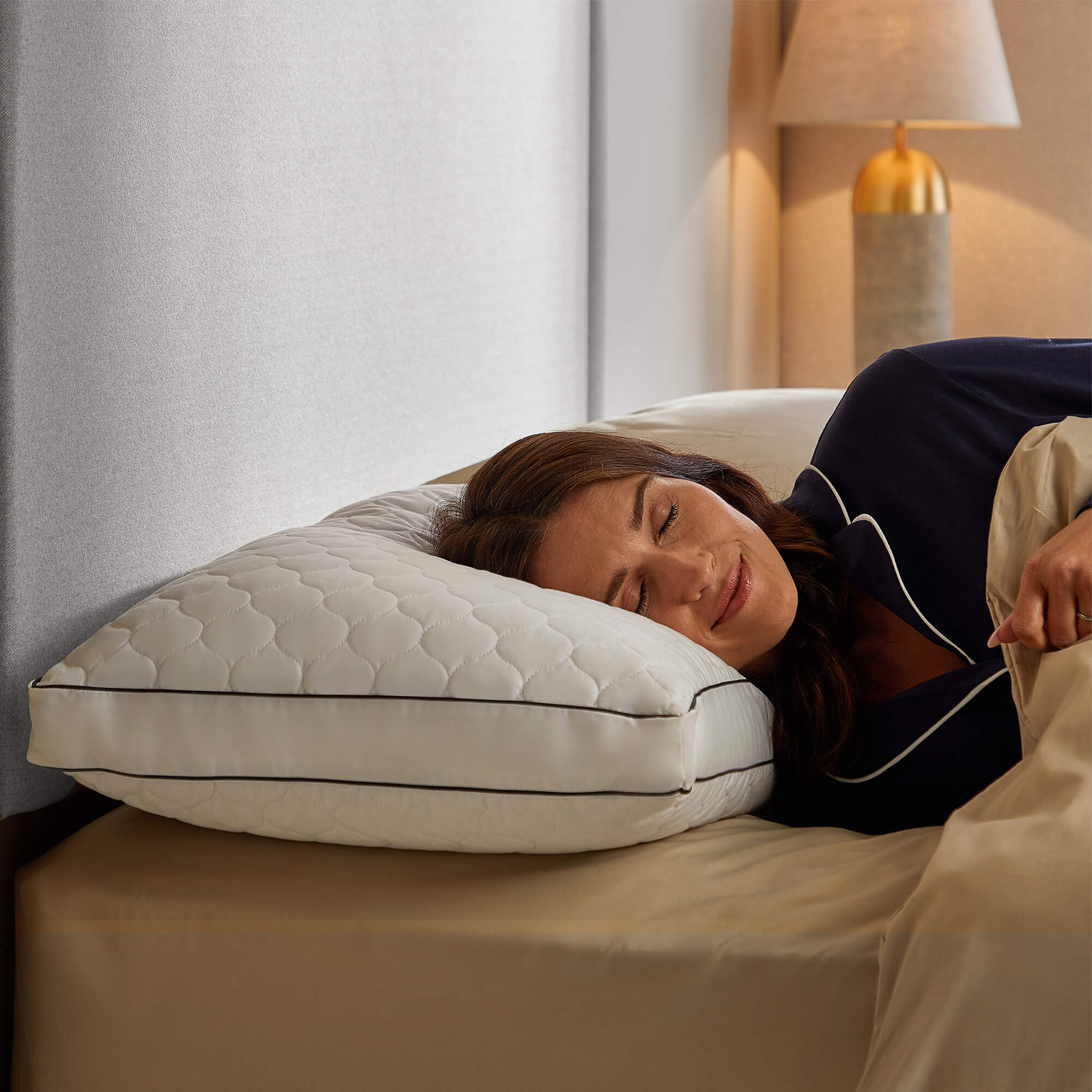 Sealy Side Sleeper Pillow-Pallet | Trade E-Bedding