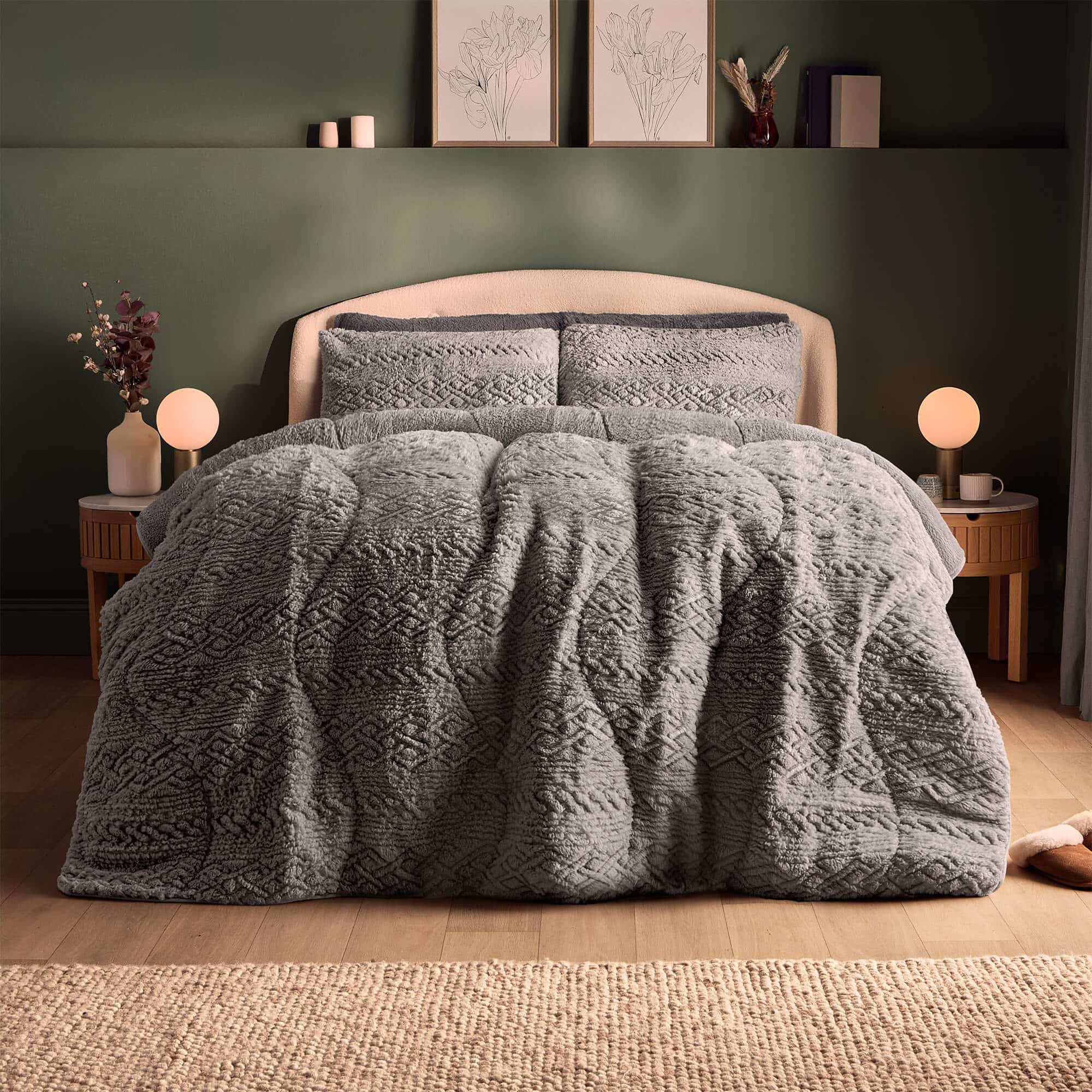 Silentnight Teddy Fleece Coverless Duvet Set - Single - Pallet | Trade ...